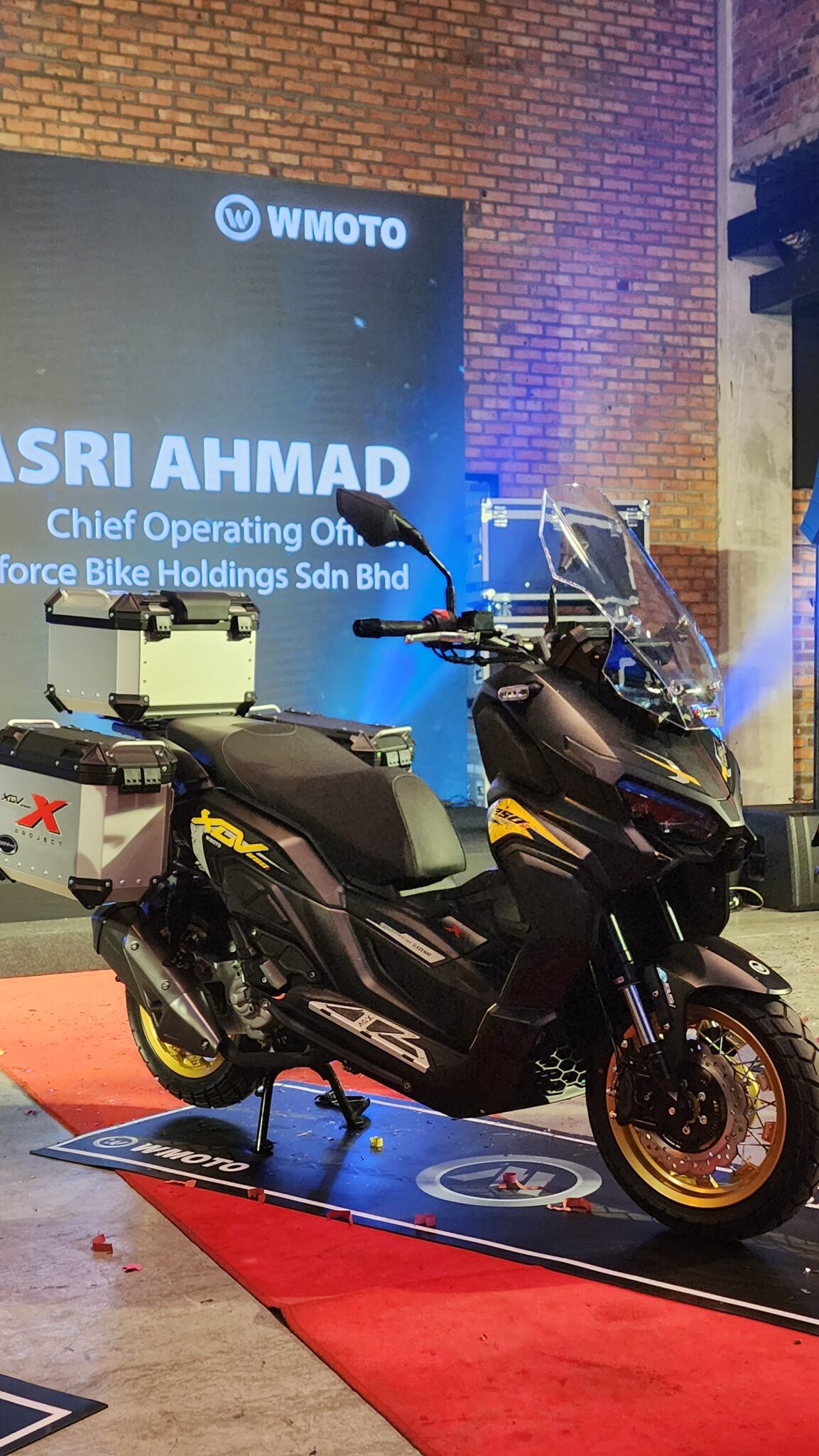 WMOTO XDV250i LAUNCHED. FULLY LOADED ADVENTURE SCOOTER PRICED FROM RM18,888 – i-Moto.my